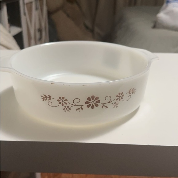 dynaware | Dining | Vintage Dynaware Pyr O Rey Milk Glass Casserole Brown Daisy Flowers | Poshmark